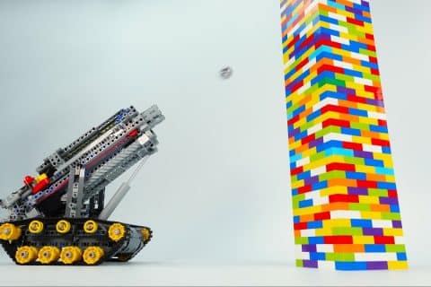 20 Mechanical Principles combined in a Useless LEGO Machine | The Kid ...